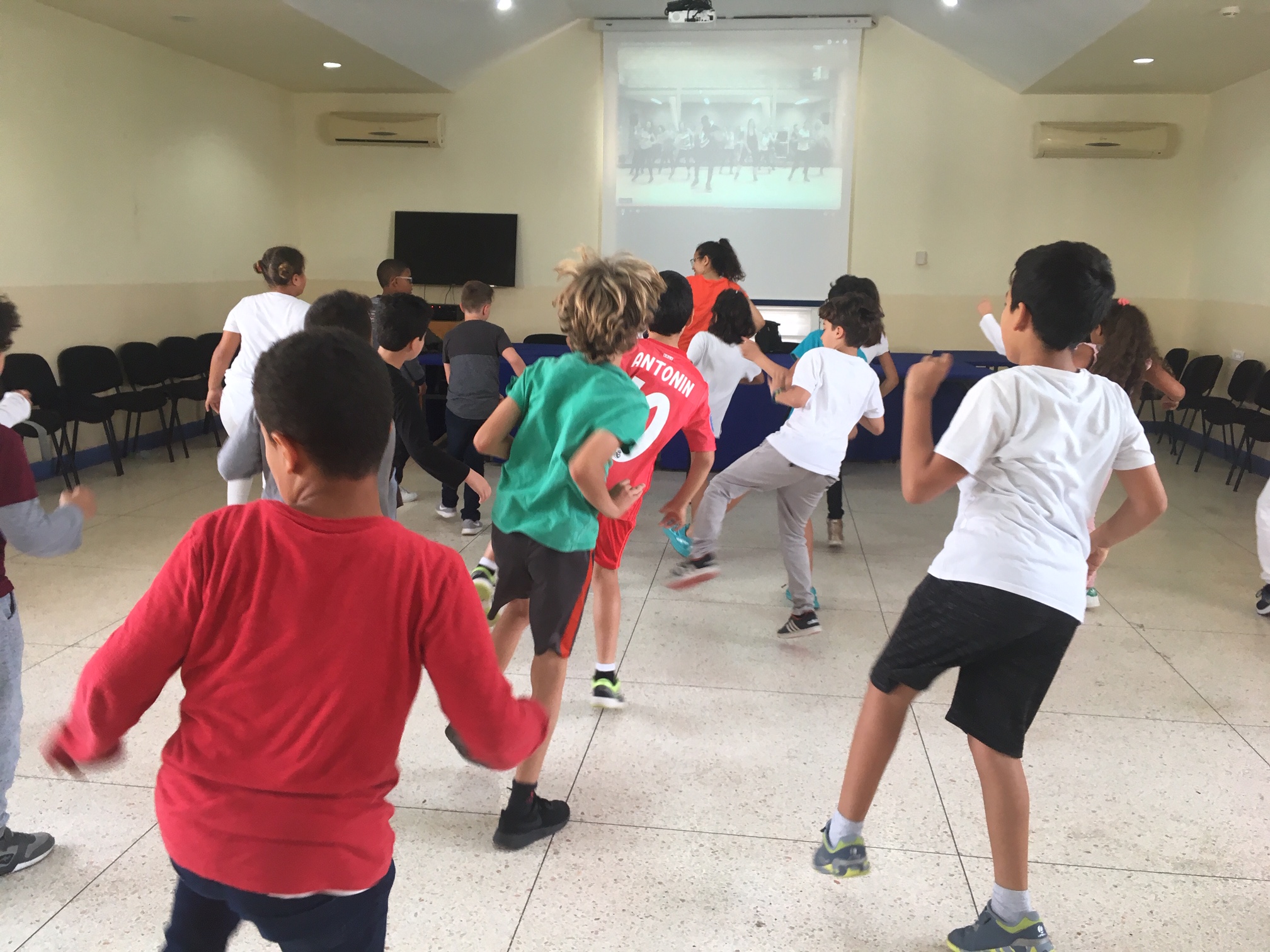 Flash Mob des CM1 : Lycée Français International d'Agadir : Lycée ...