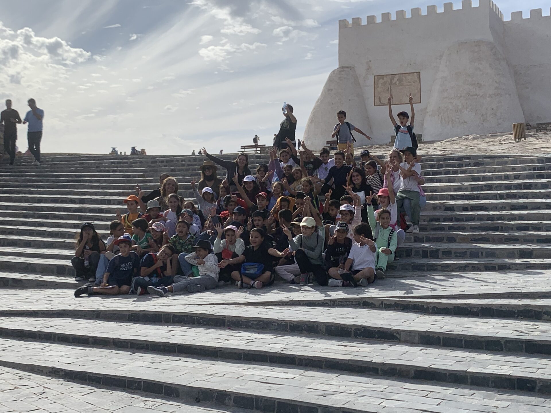 Sciences et géographie en plein air pour les CM1 à la Kasbah Ouffella ...